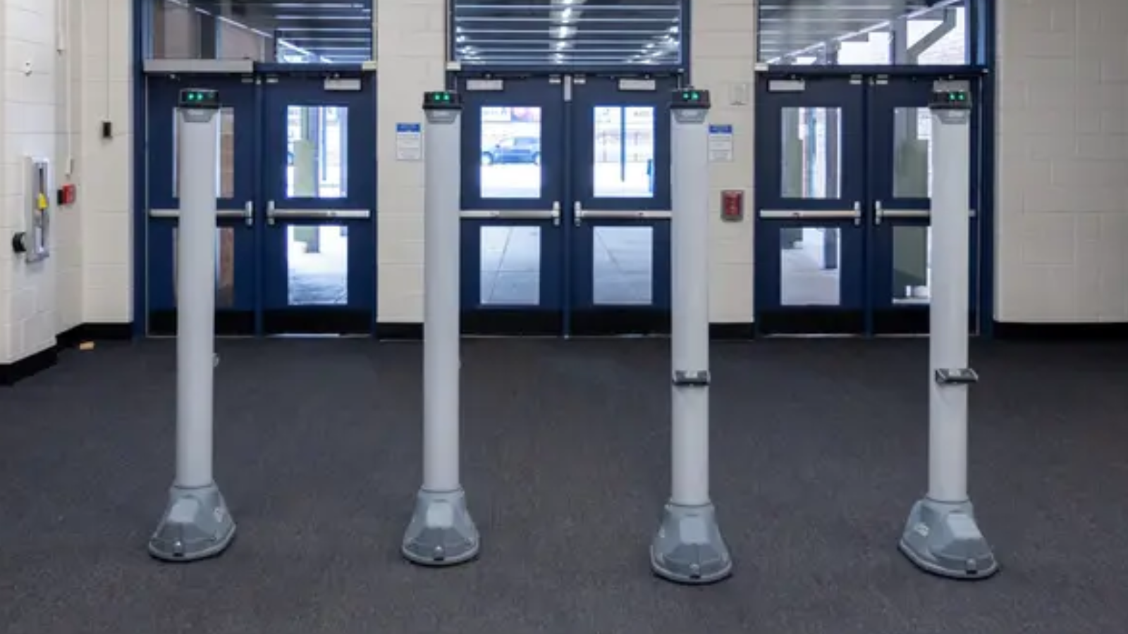 HCS Approved a Weapons Detection System for High Schools